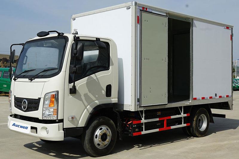 Electric Delivery Truck | Mid-duty Work Truck Provider | Aucwell